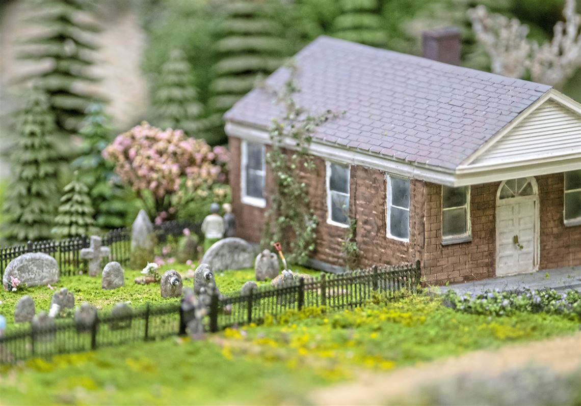 Carnegie Science Center's miniature railroad now stops in the middle of ...