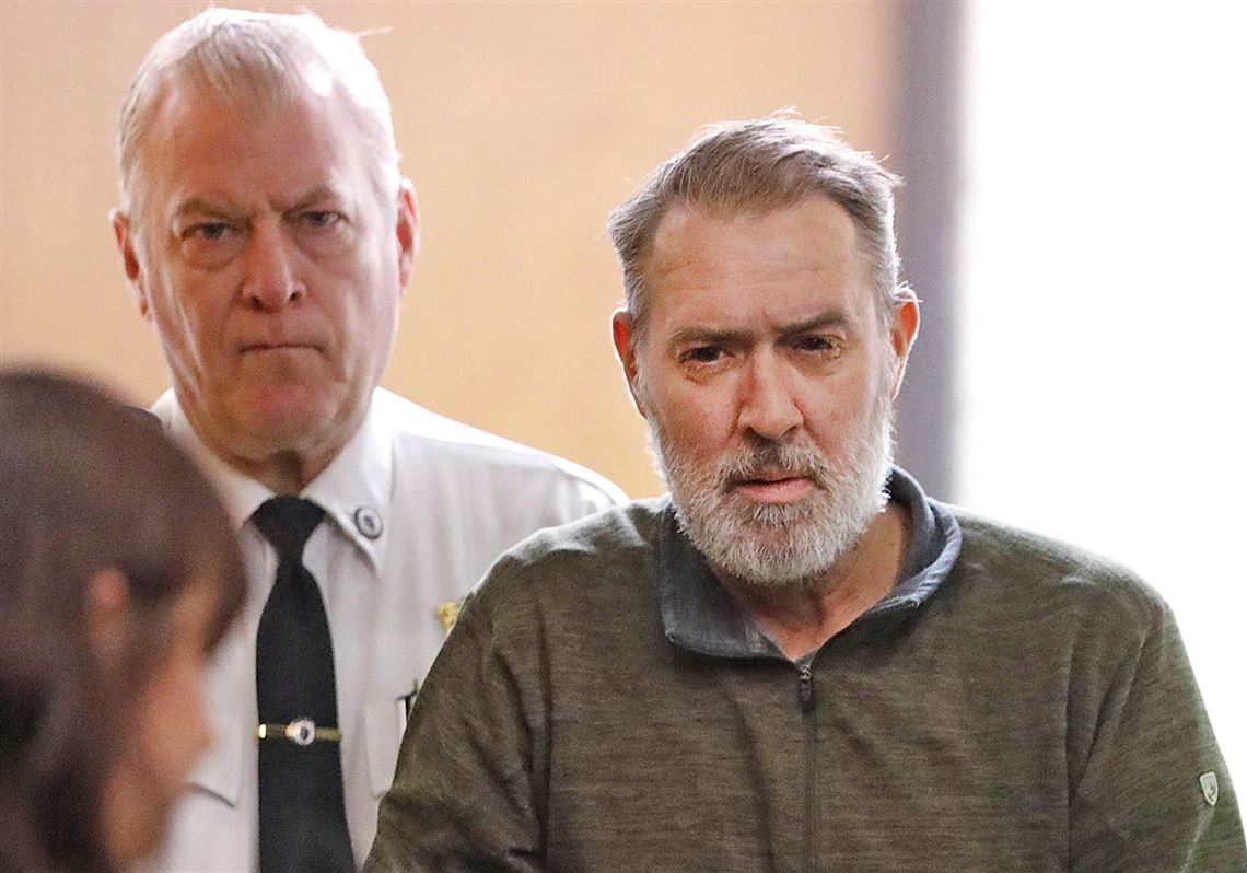 Driver faces charges in connection with deadly Apple store crash near ...