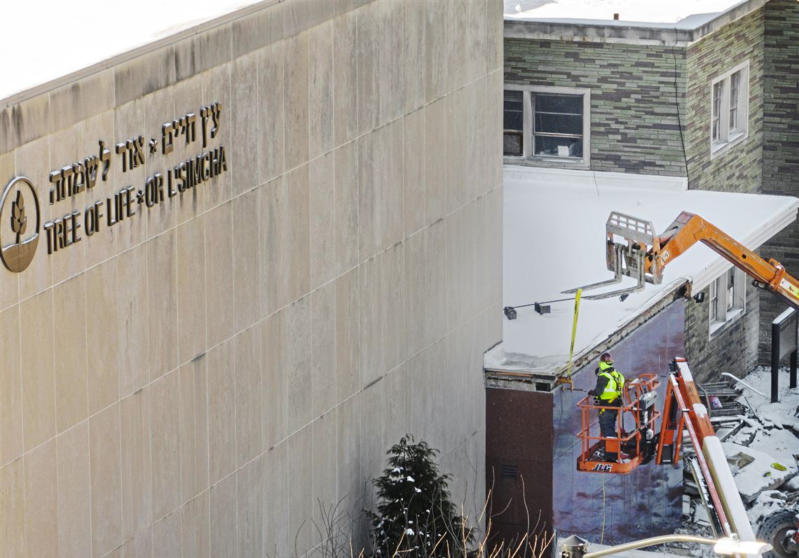 Tree of Life synagogue building’s demolition begins | Pittsburgh Post ...