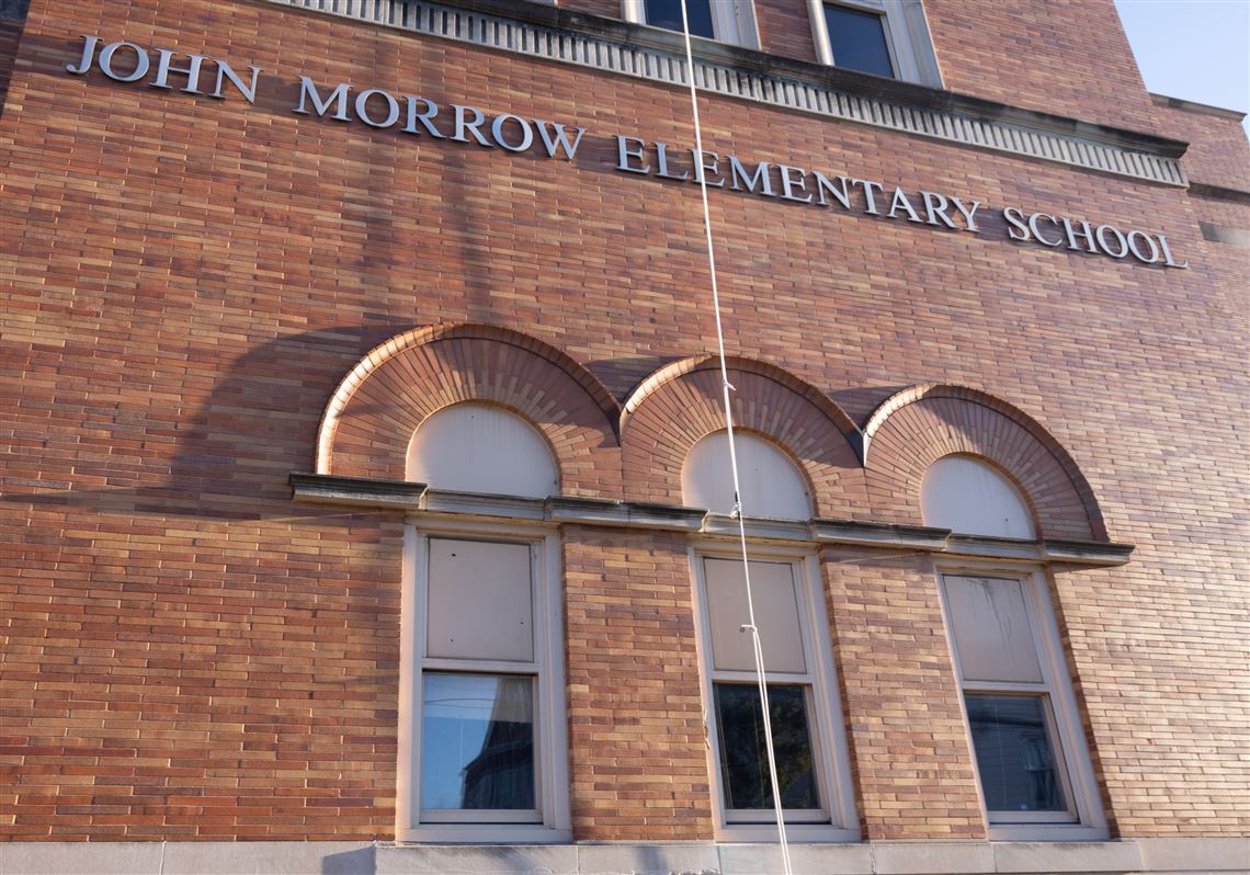 Pittsburgh Morrow parents voice concerns over proposed school closure ...