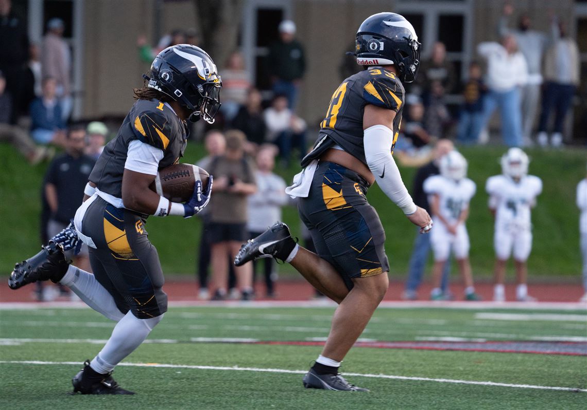 Roman Thompson scores 3 TDs as Central Catholic snaps losing streak vs ...