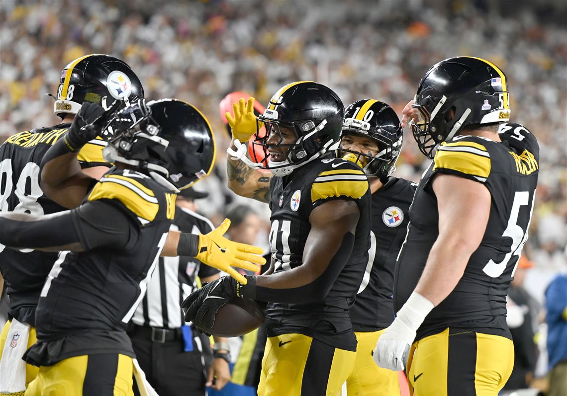 Steelers insider Christopher Carter chats with fans after Week 7 ...