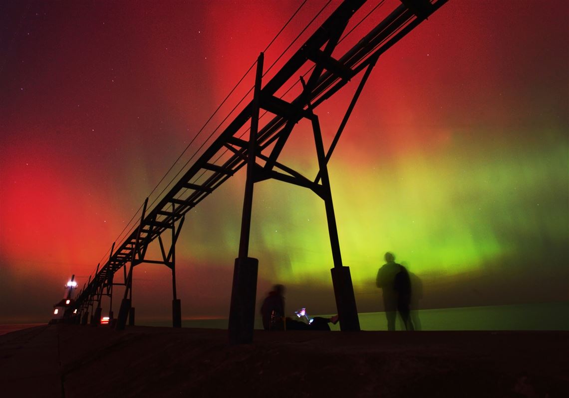 Northern lights: Pittsburgh could get view of vibrant aurora borealis ...