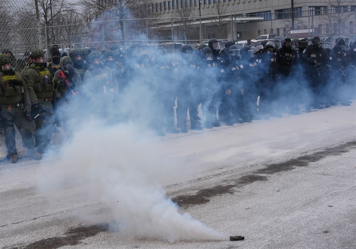 Judge rules feds in Minneapolis immigration operation can’t detain or ...