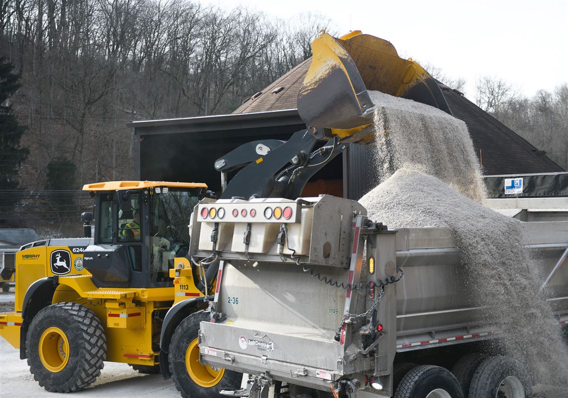 Pittsburgh winter storm warning live updates: 10 to 14 inches of snow ...