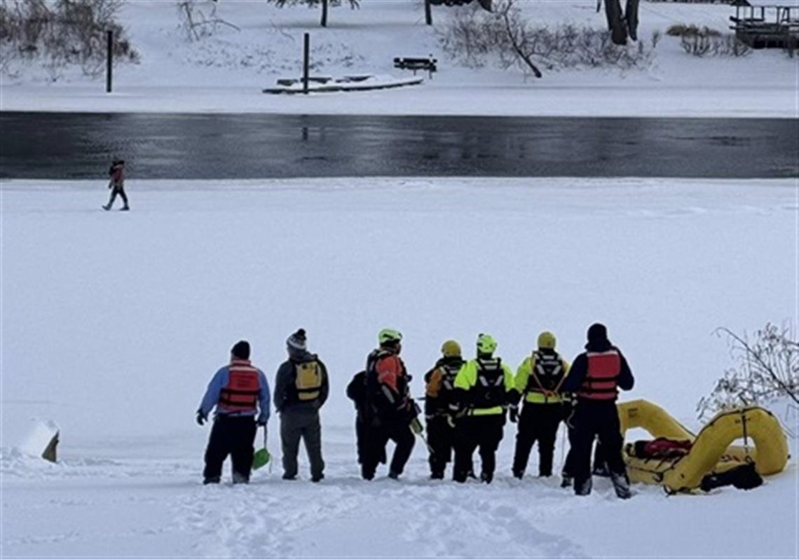 Pittsburgh police: Man arrested for trespassing after fleeing onto iced ...