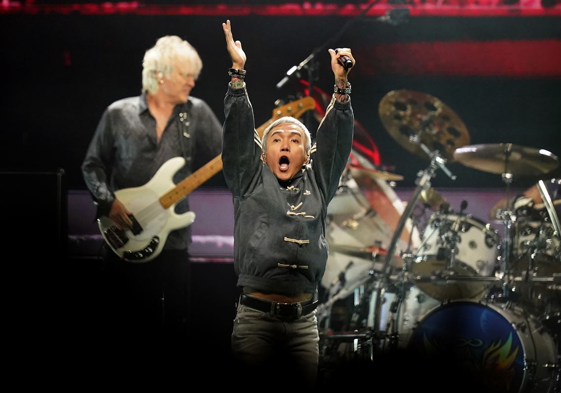 Journey soars, shreds and stumbles in Pittsburgh on its Final Frontier ...