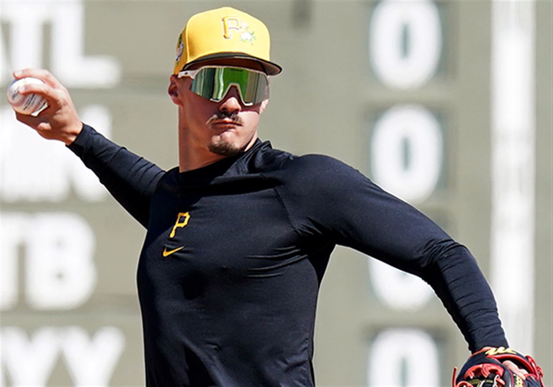 Pirates reassign Konnor Griffin to minor league camp; option Jhostynxon ...