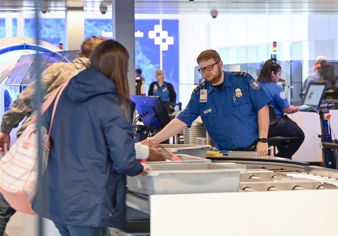 American Airlines customers can now use a face scan at Pittsburgh ...