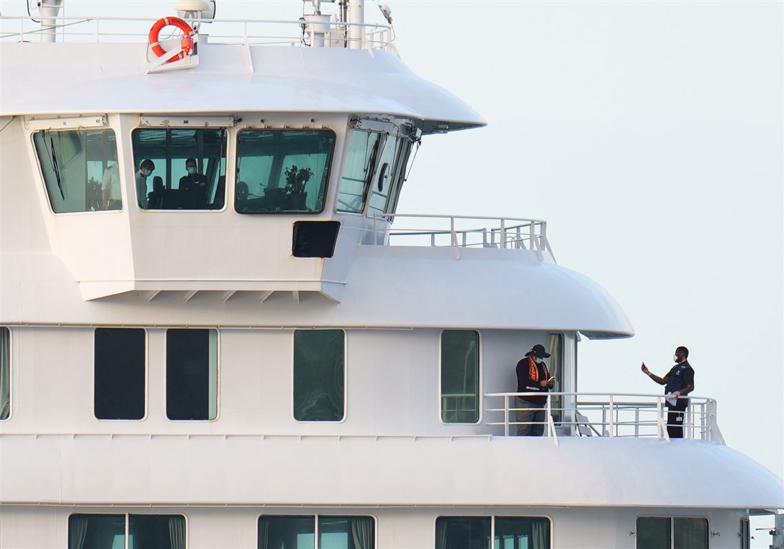 Plane carrying Spanish passengers from hantavirus-stricken MV Hondius ...